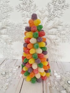 candy christmas trees, best easy ice cream cone candy Dollar Tree craft