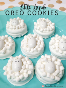 little lamb oreo cookies, cute sheep Oreos Easter baby shower lamb Oreo