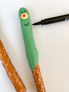 plankton pretzel rods, plankton dipped pretzel rod spongebob party